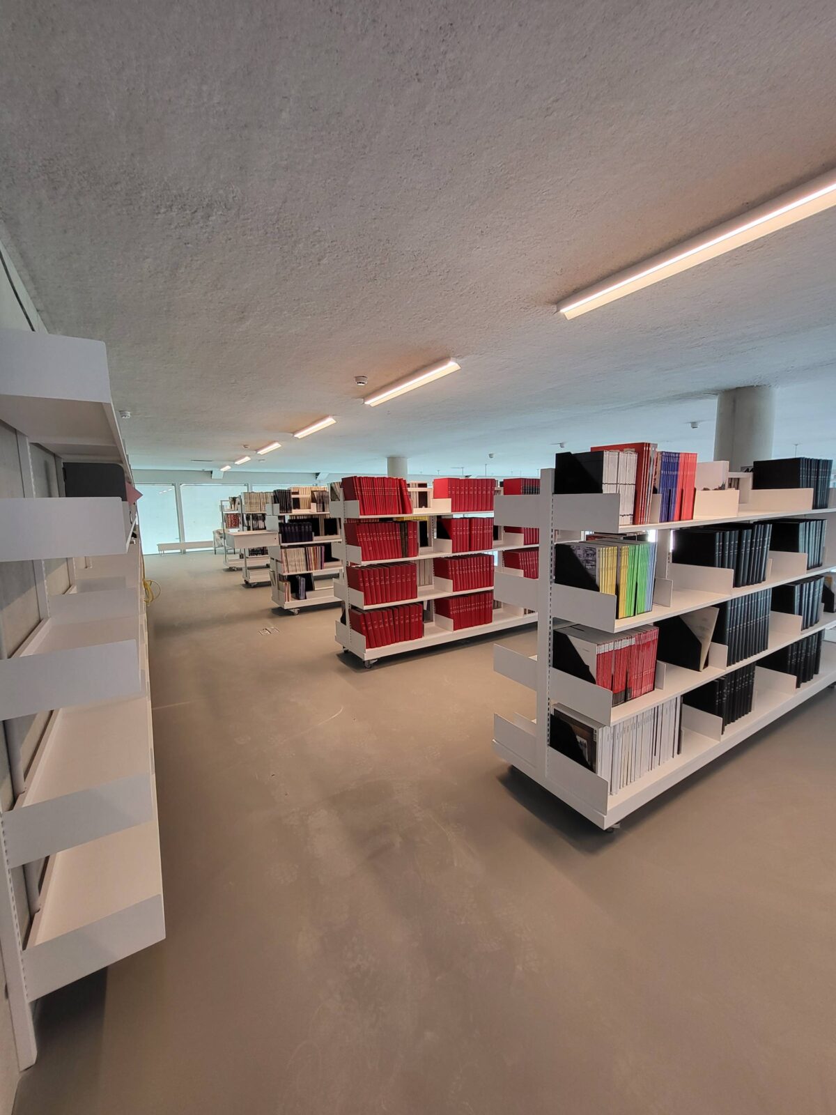 Présentation de la Bibliothèque - IMVT - Institut Méditerranéen de la ...